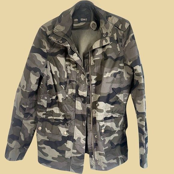 Love Tree | Jackets & Coats | New With Tags Love Tree Womens Large Camo ...